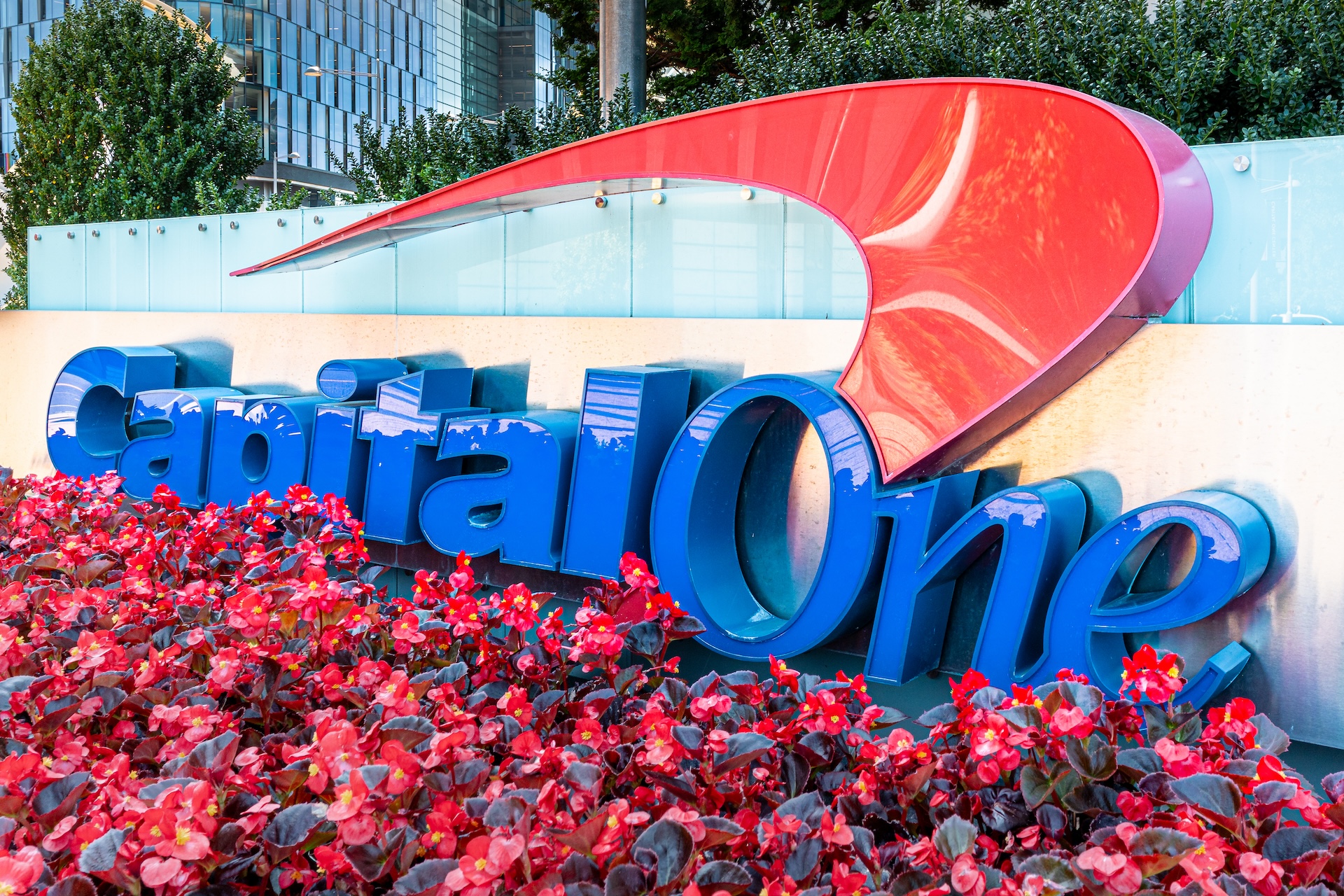 Capital One hacker Paige Thompson got too light a sentence, appeals ...