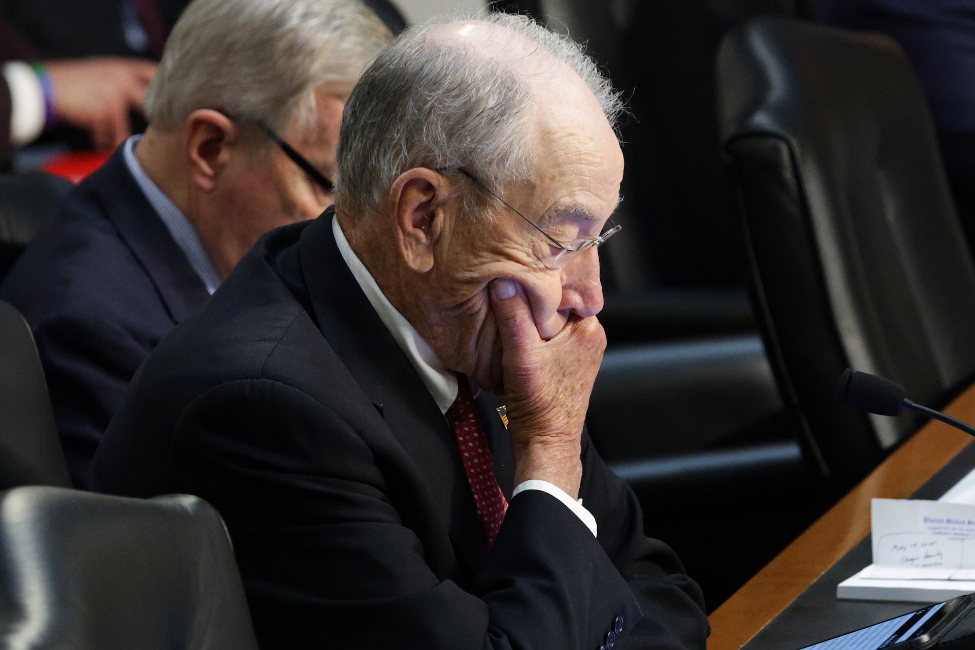 Senate judiciary presses for answers ahead of FISA deadline | CyberScoop